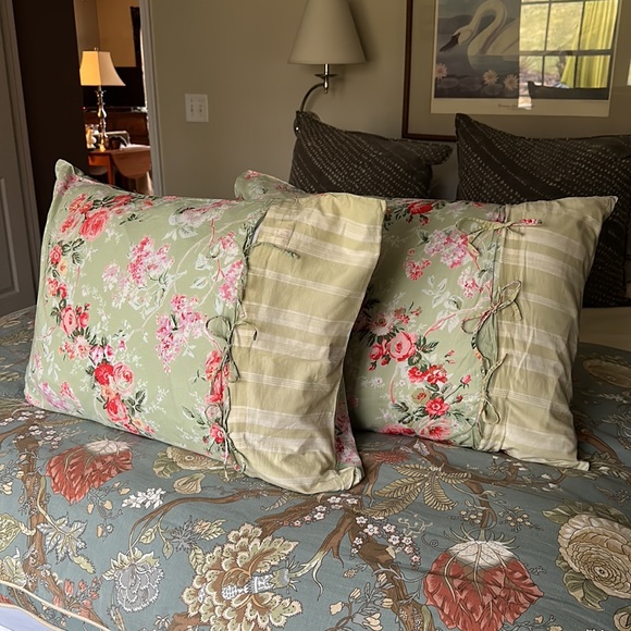 April Cornell | Bedding | April Cornell Pillow Cases | Poshmark